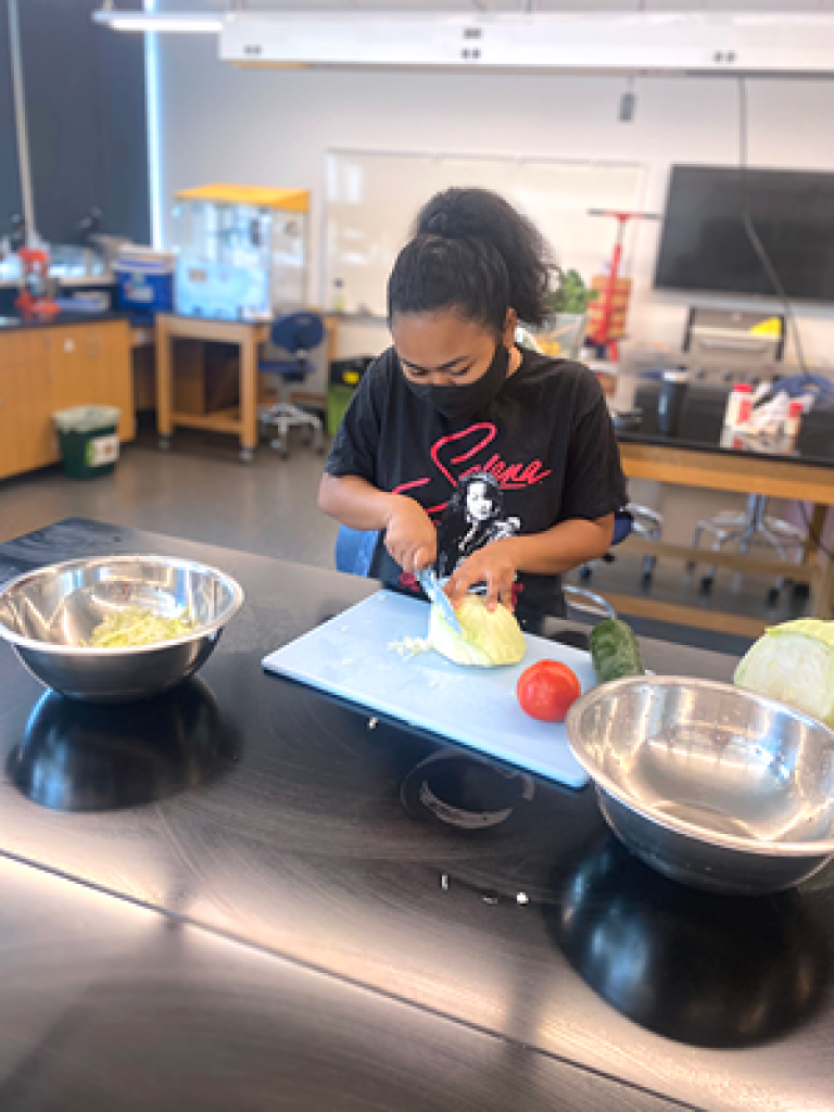 Student-created salads are helping Augsburg build a more sustainable ...