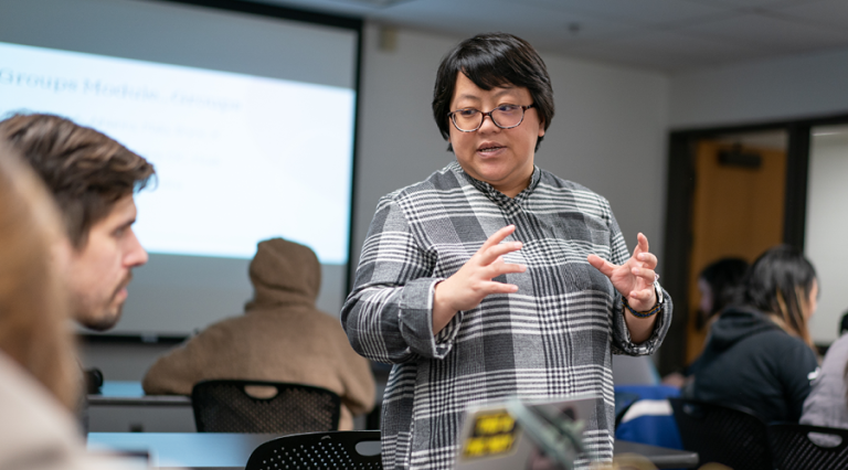 Uncovering the experiences of Hmong entrepreneurs - Augsburg Now