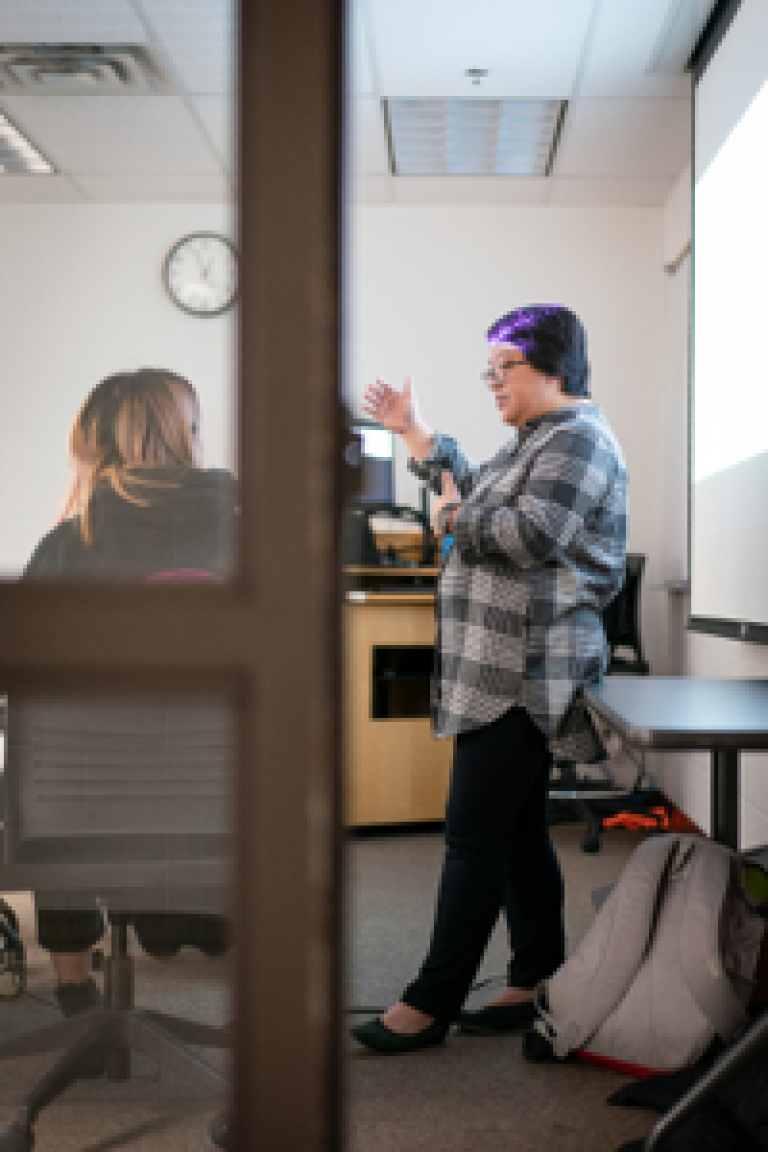 Uncovering the experiences of Hmong entrepreneurs - Augsburg Now